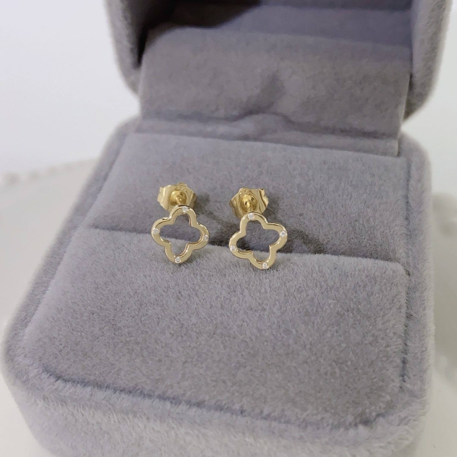 Aritos – Coraly Store